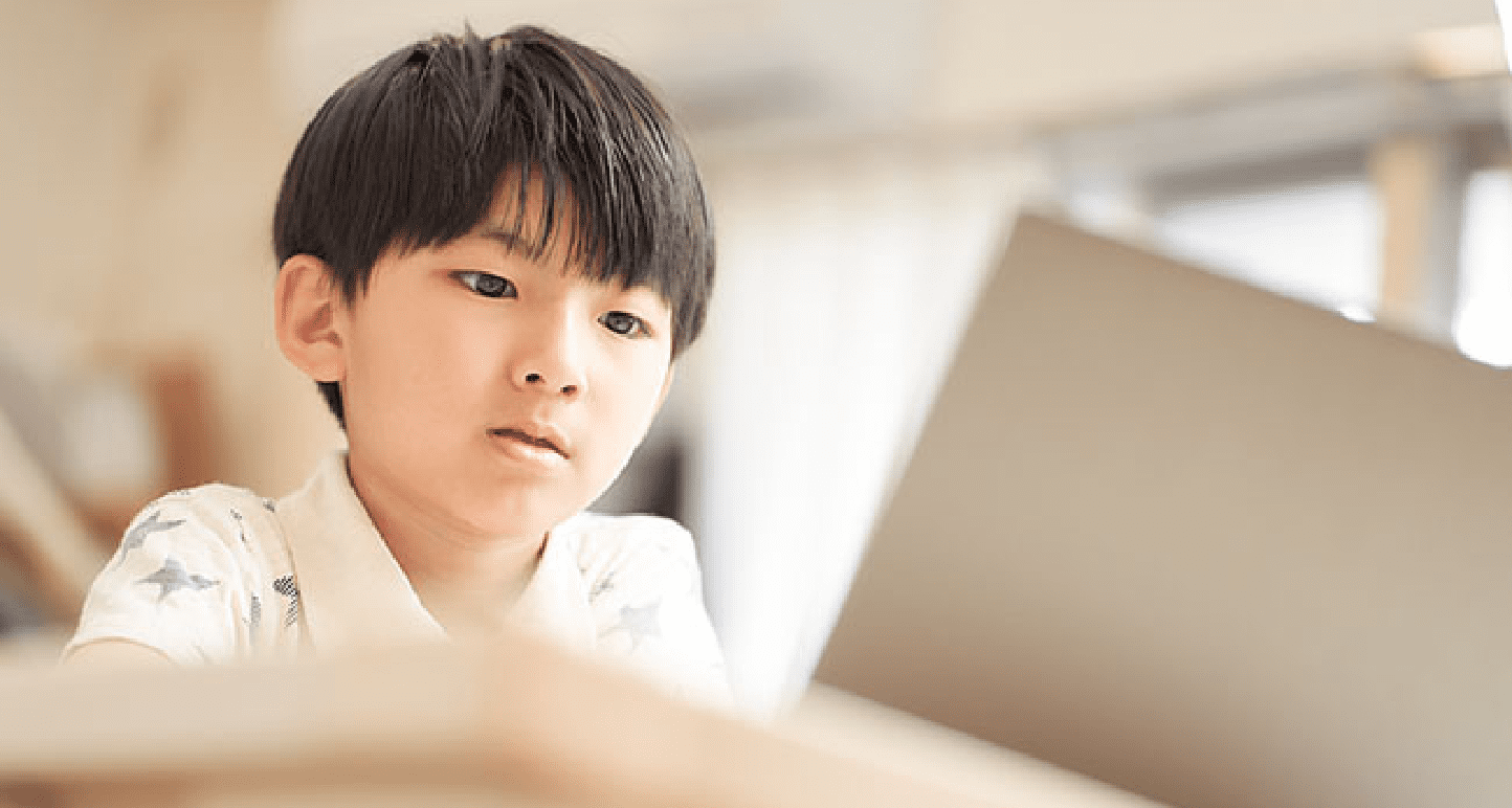 直営店舗事業 - REDEE株式会社